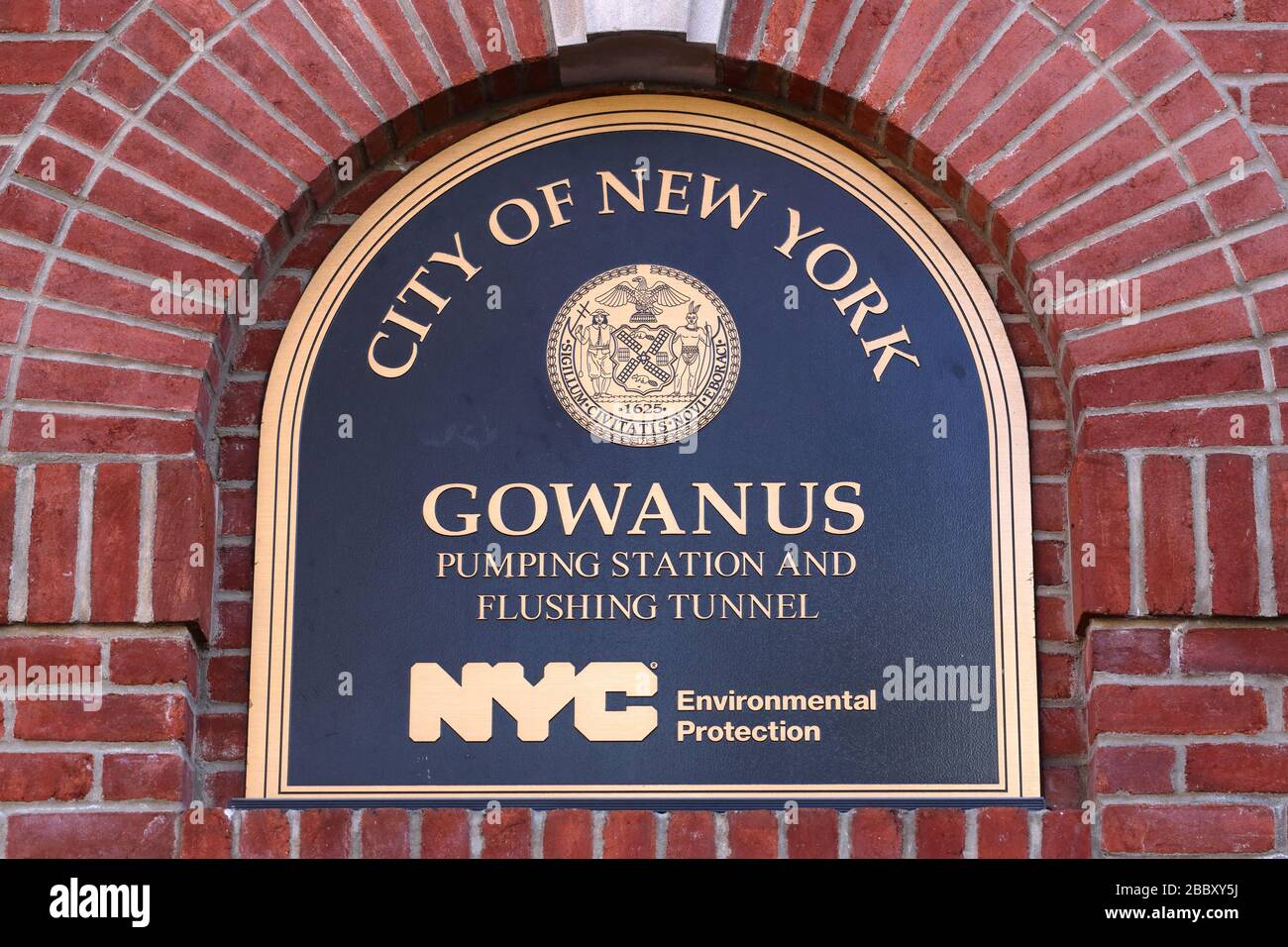 Gowanus flushing tunnel pumping station hi-res stock photography and ...