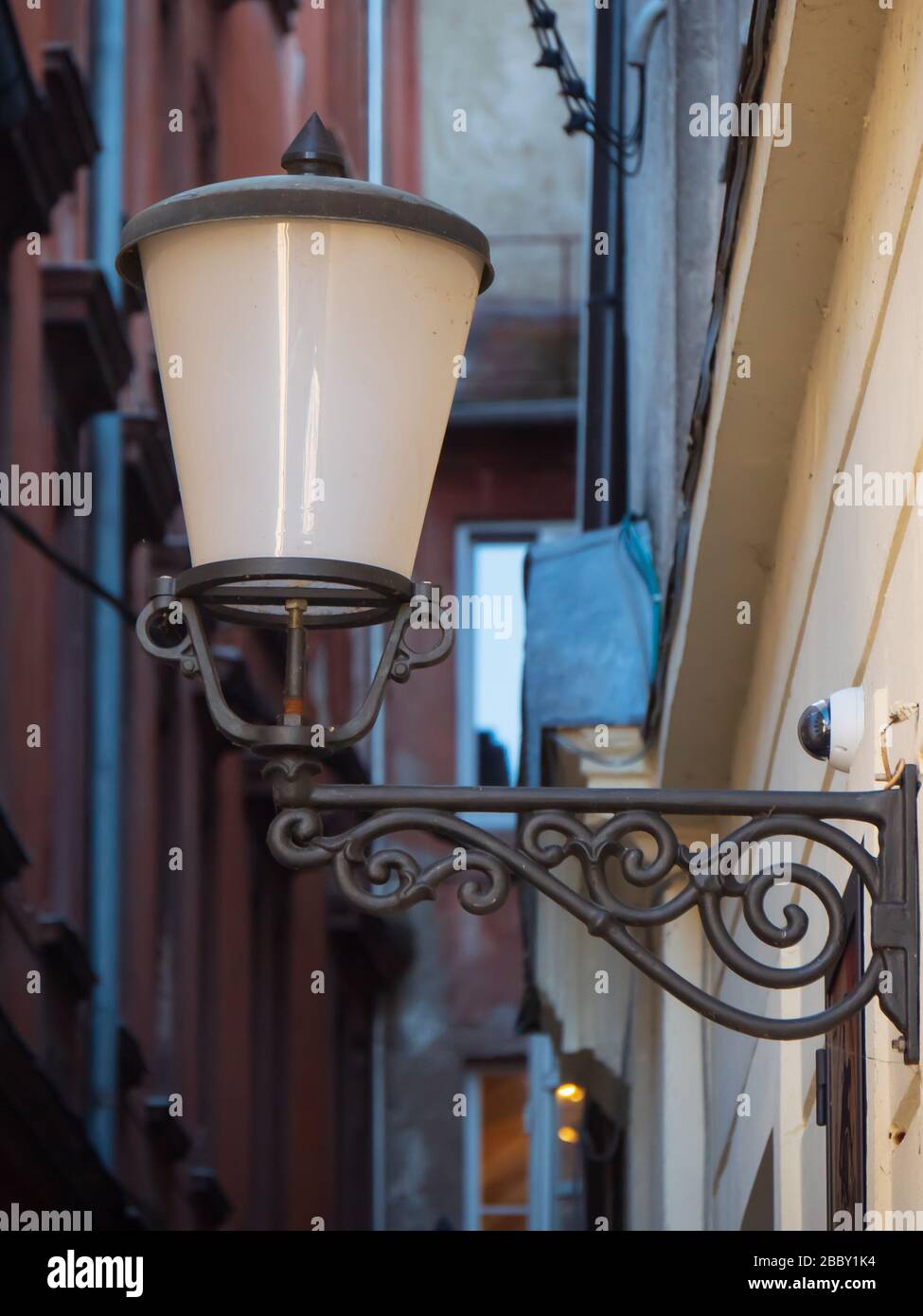 Old style street lighting hi-res stock photography and images - Alamy