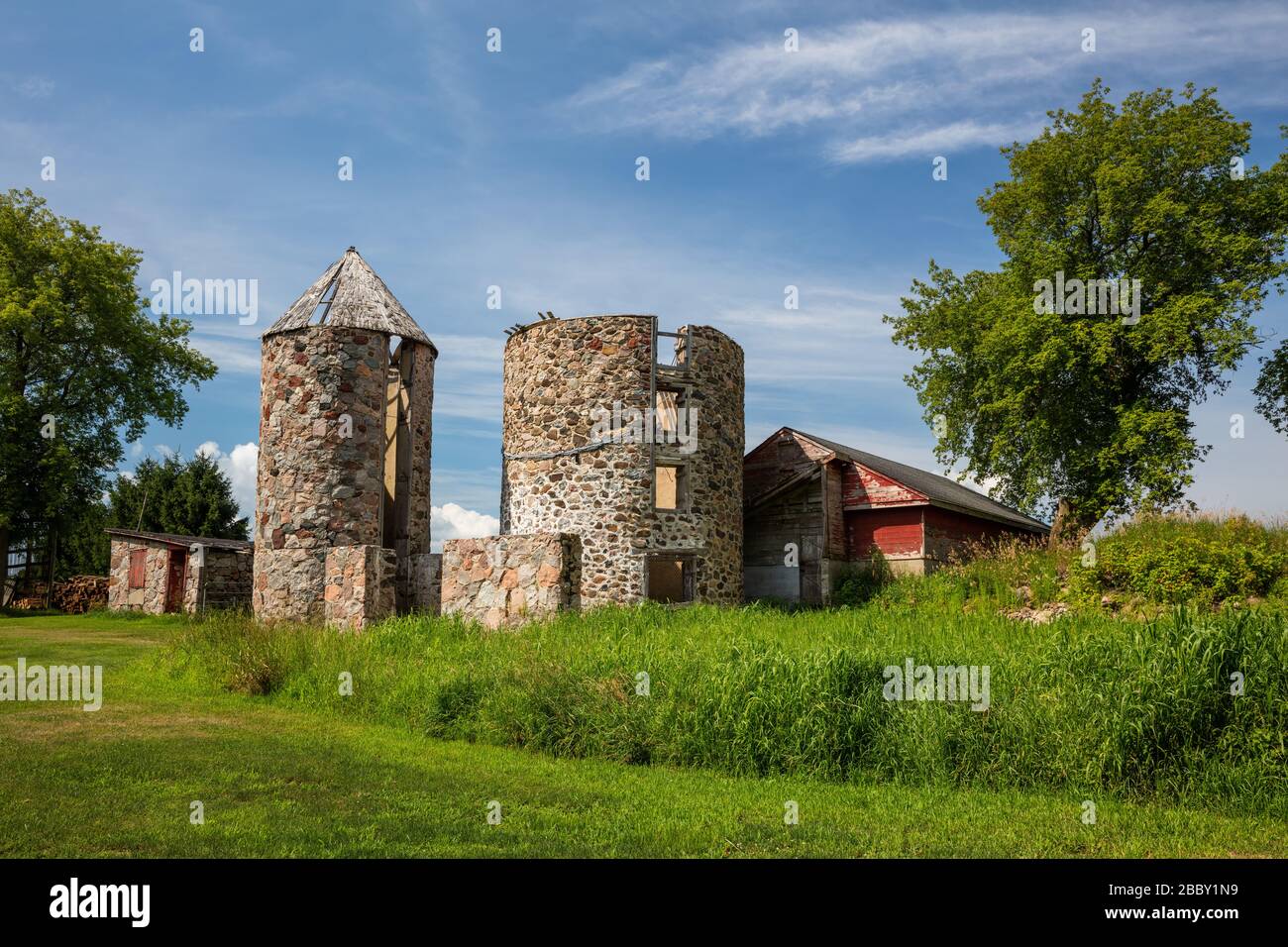 Remains of an old stone silo and barn, Delafield, Wisconsin Stock Photo ...