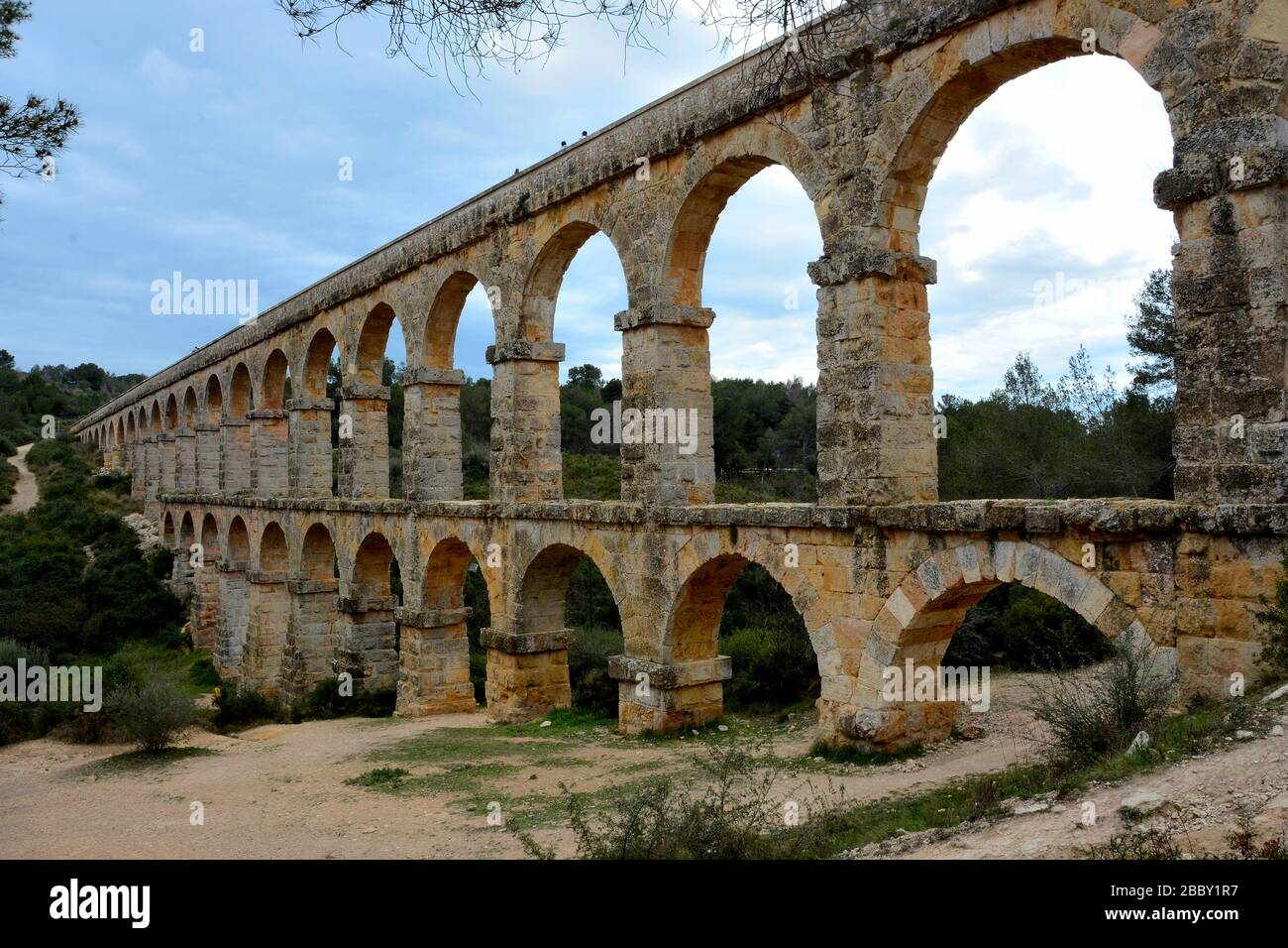 Acueducto hi-res stock photography and images - Alamy