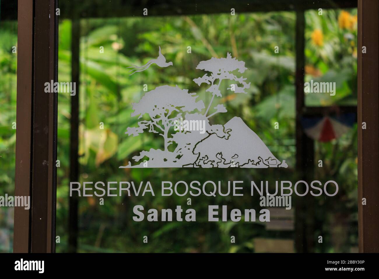 Entrance sign on the ranger station at the Santa Elena Cloud Forest ...