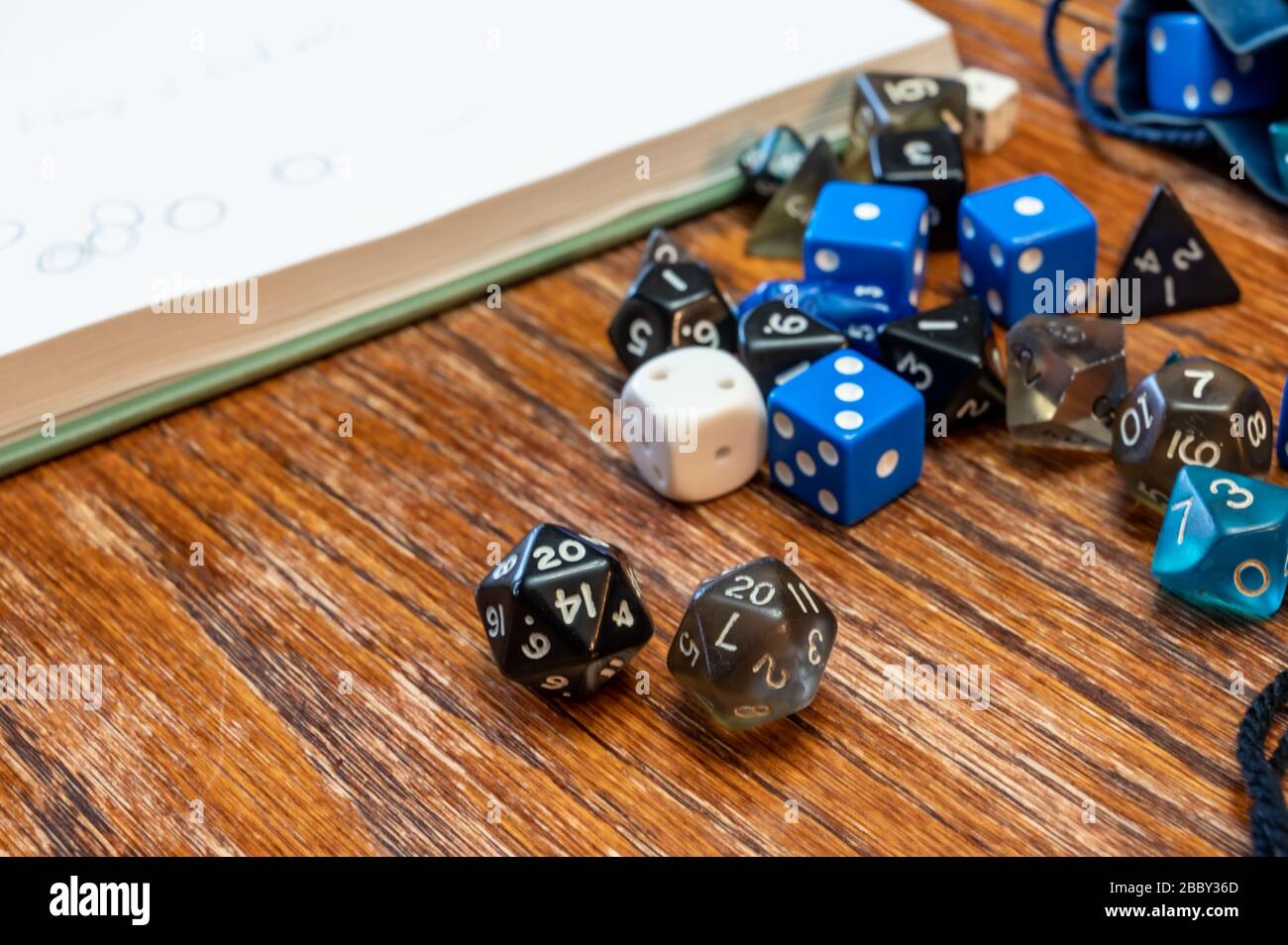 20 sided dice hi-res stock photography and images - Alamy