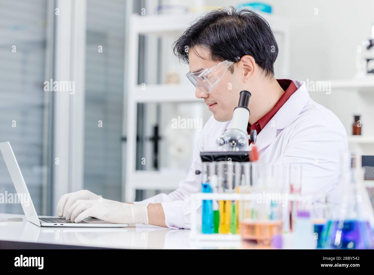 Scientist doctor or Medical laboratory technologist working online in ...