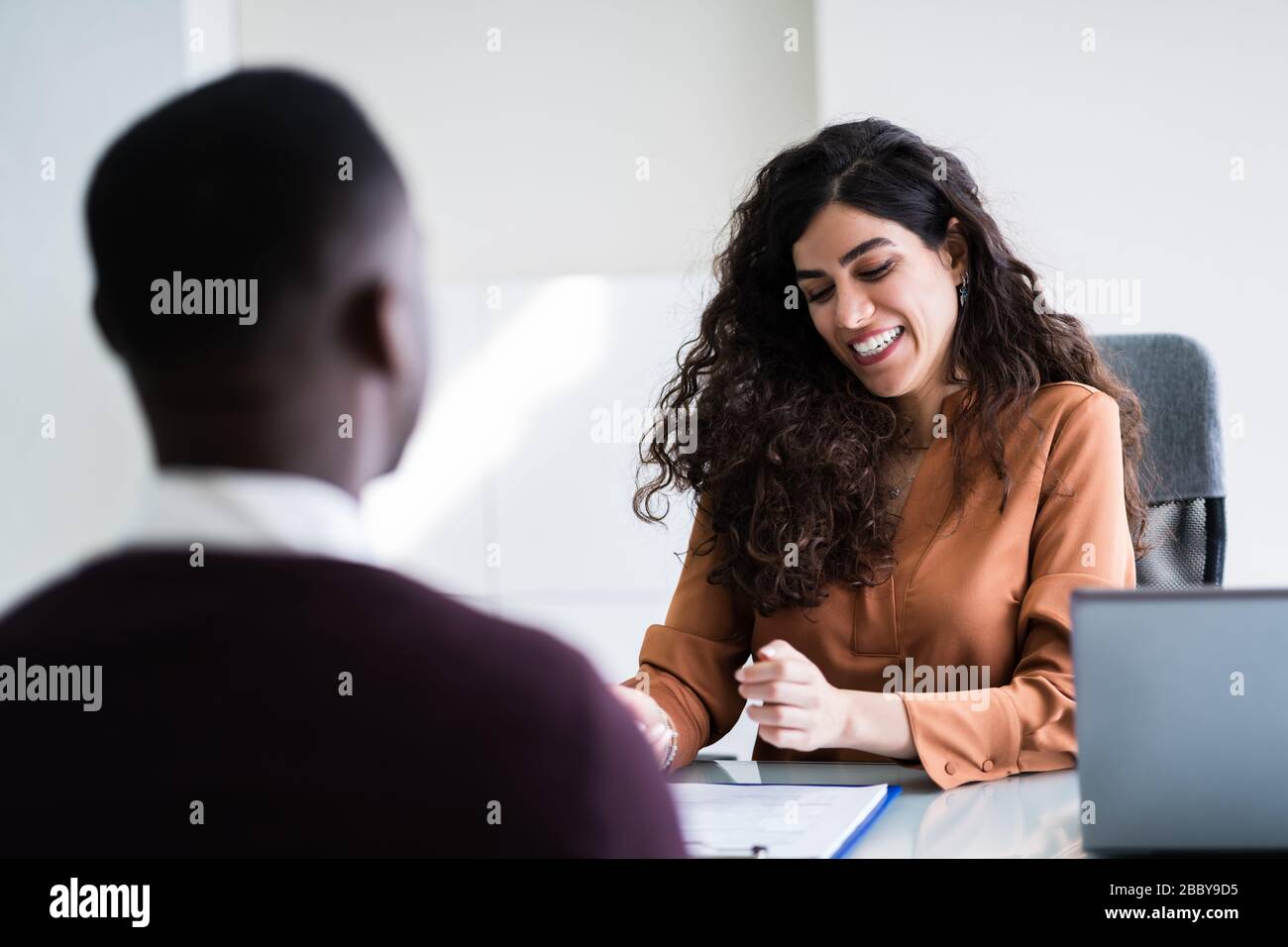 Black female job applicant hi-res stock photography and images - Alamy