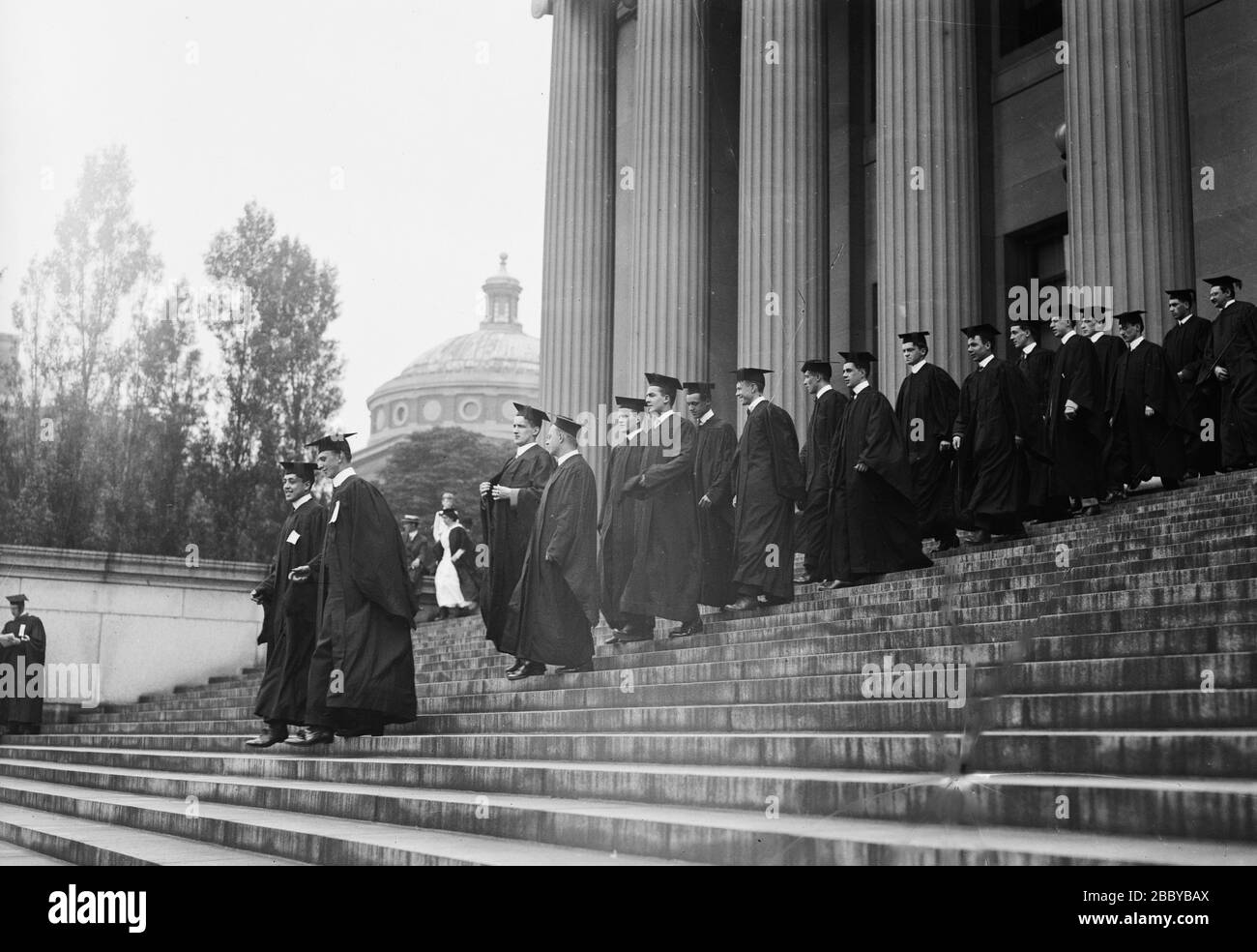 University graduation procession Black and White Stock Photos & Images ...