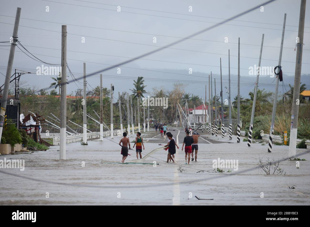 Philippine typhoon aftermath Stock Photo - Alamy