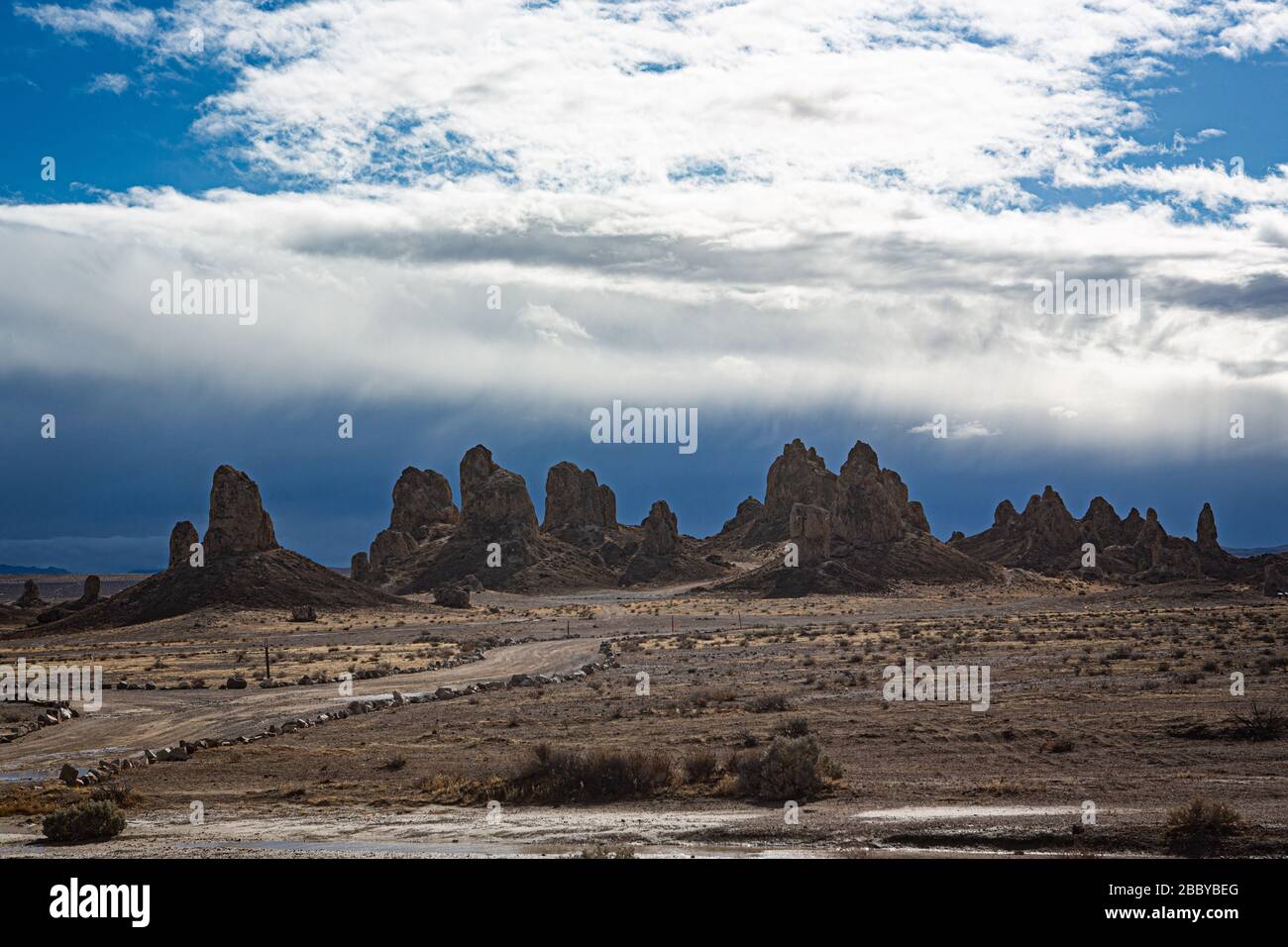 Pinacles hi-res stock photography and images - Alamy
