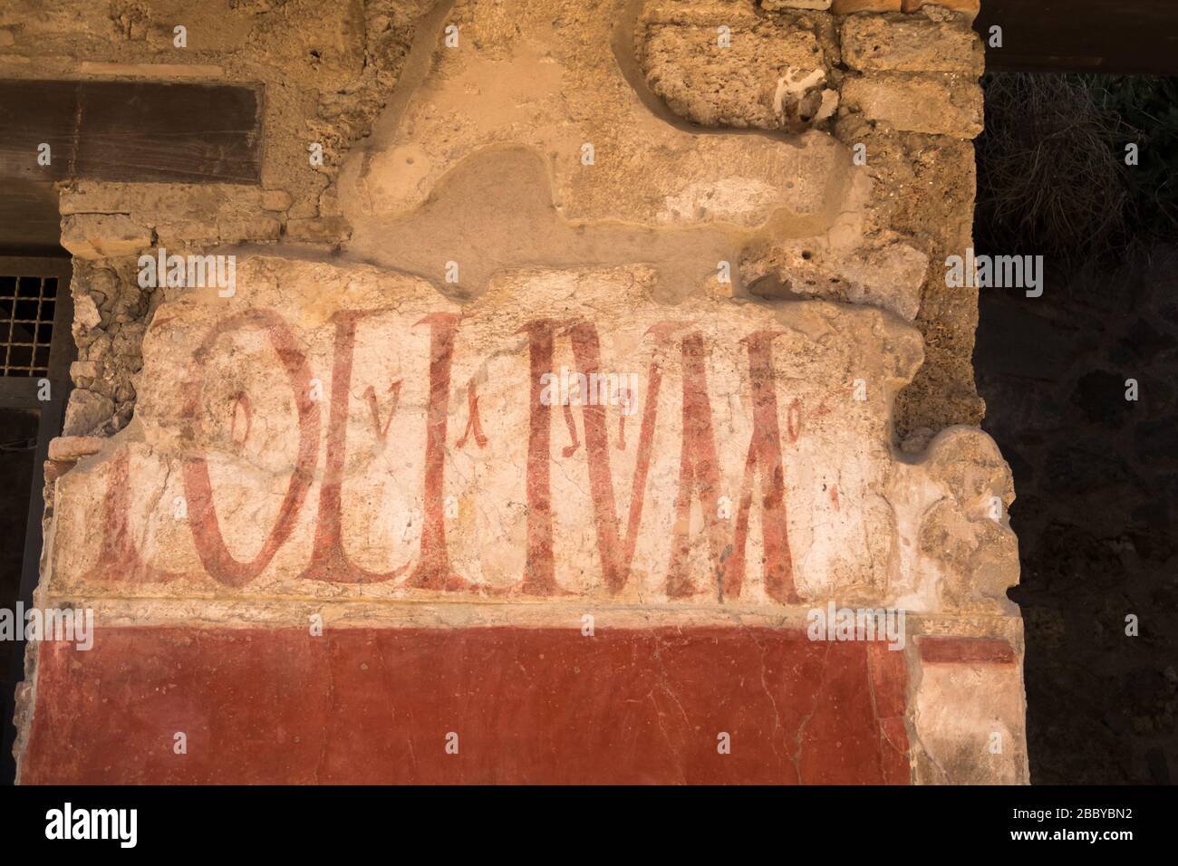 Ancient roman shop hi-res stock photography and images - Alamy