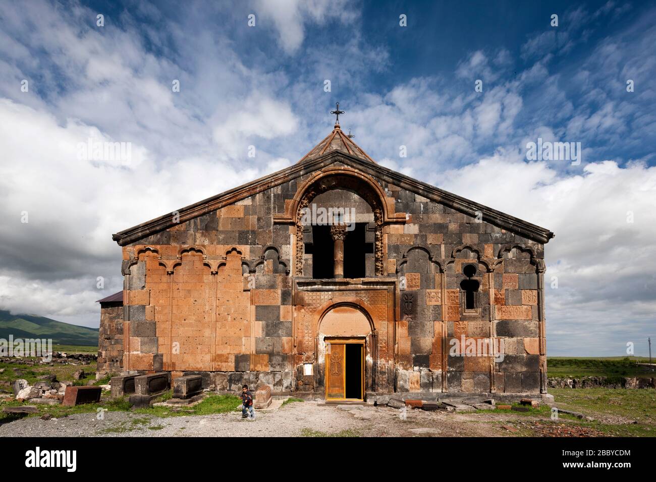 Hovhannavank, is medieval Armenian monastery, Armenian church, Kasagh ...