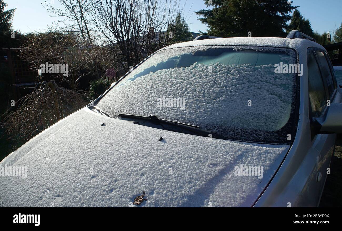 Season car hi-res stock photography and images - Alamy