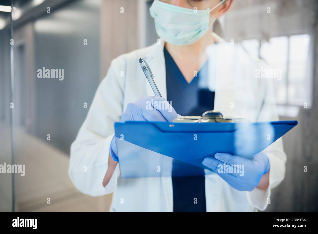 Making of a mask hi-res stock photography and images - Alamy