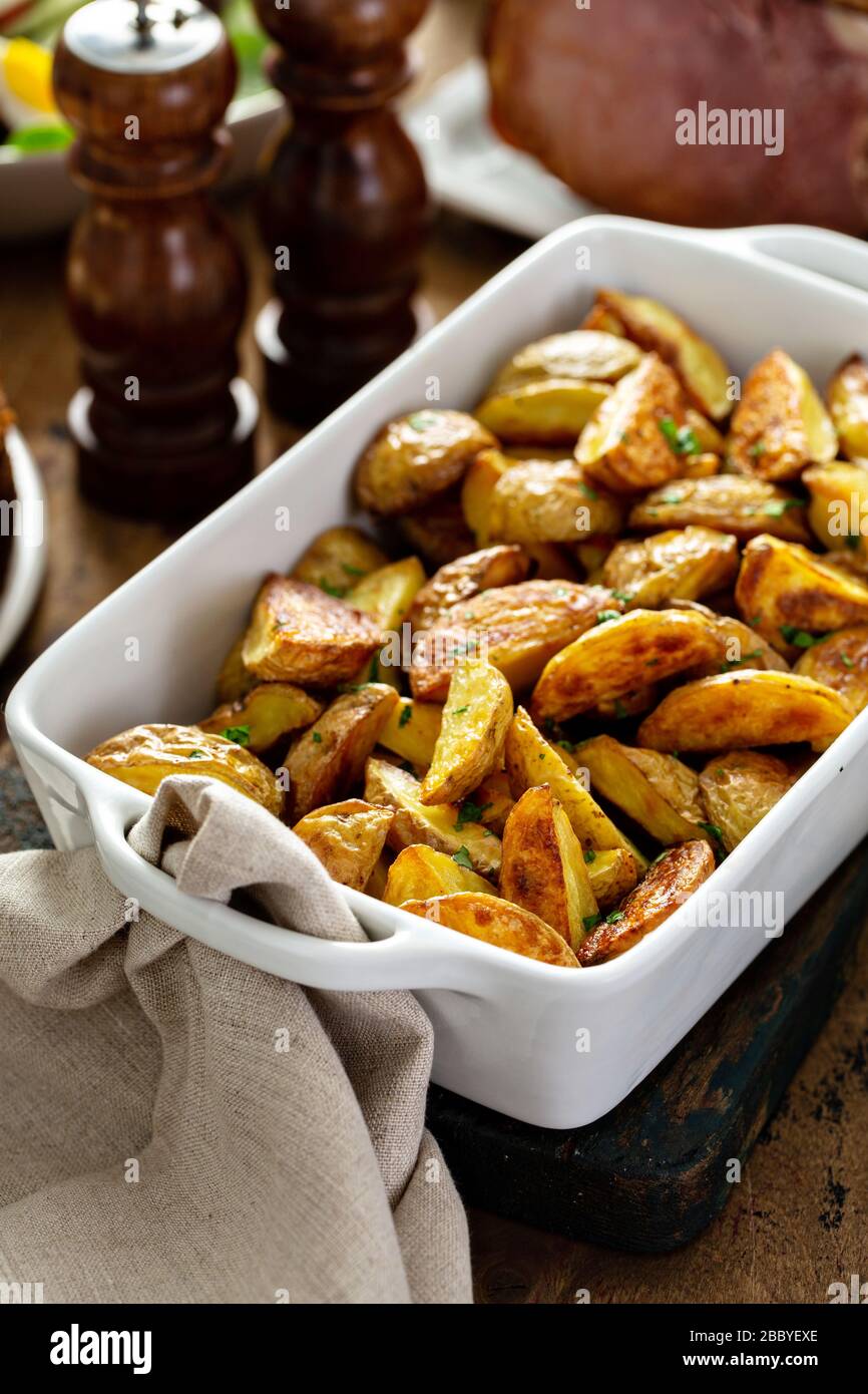 Pan Roast Potatoes High Resolution Stock Photography and Images - Alamy