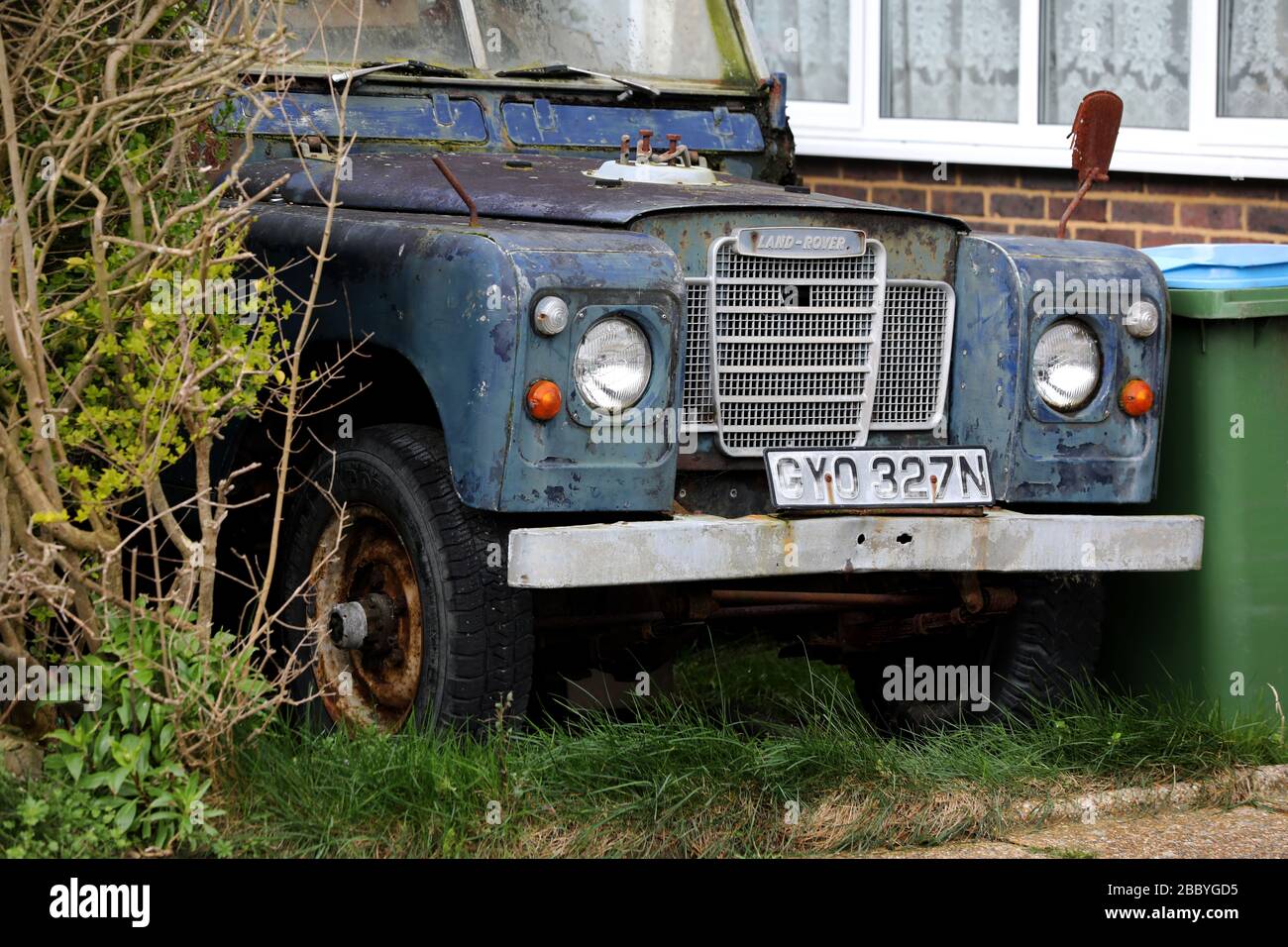 Old land rover hi-res stock photography and images - Alamy