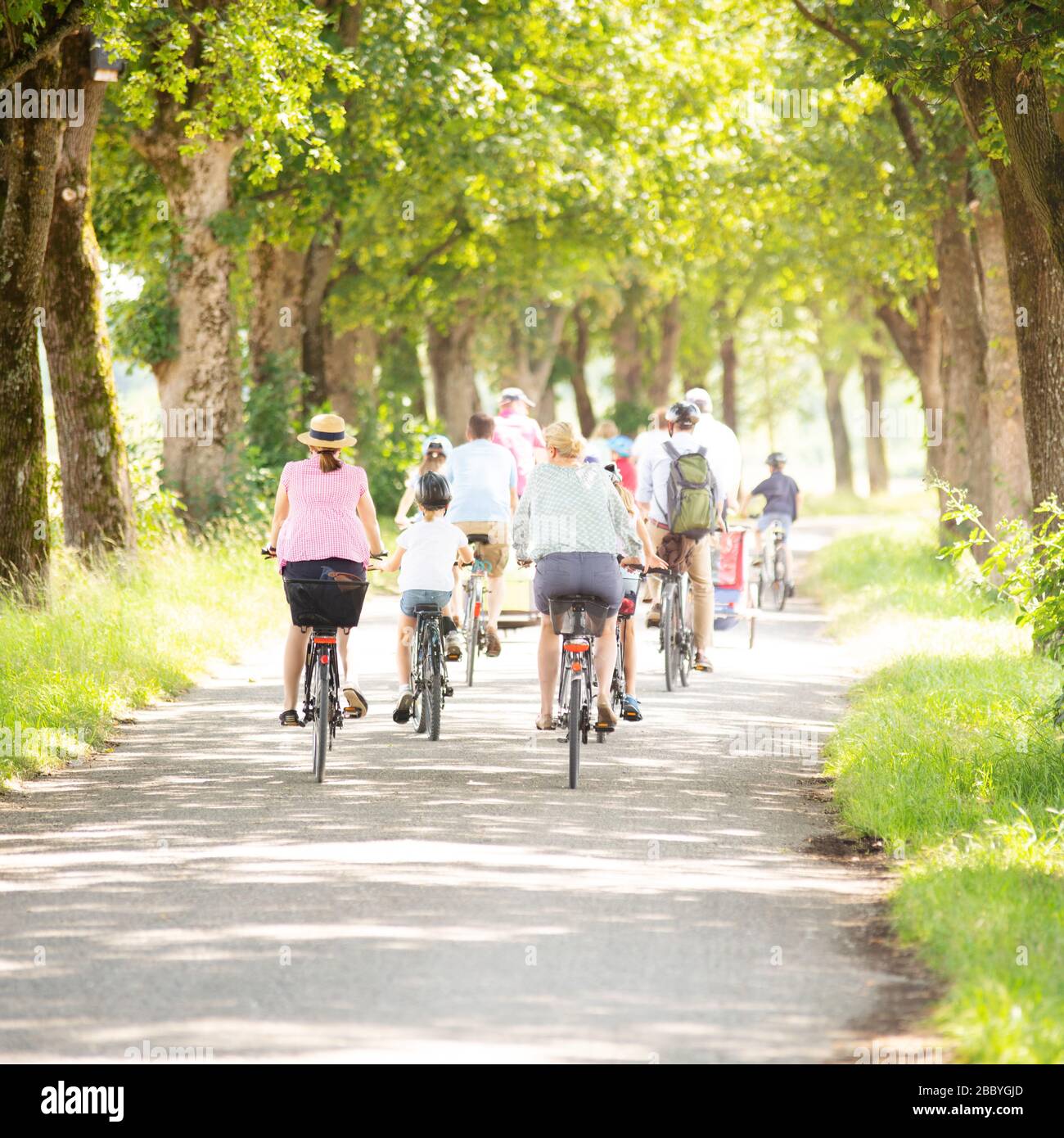 Family trip bike hi-res stock photography and images - Alamy