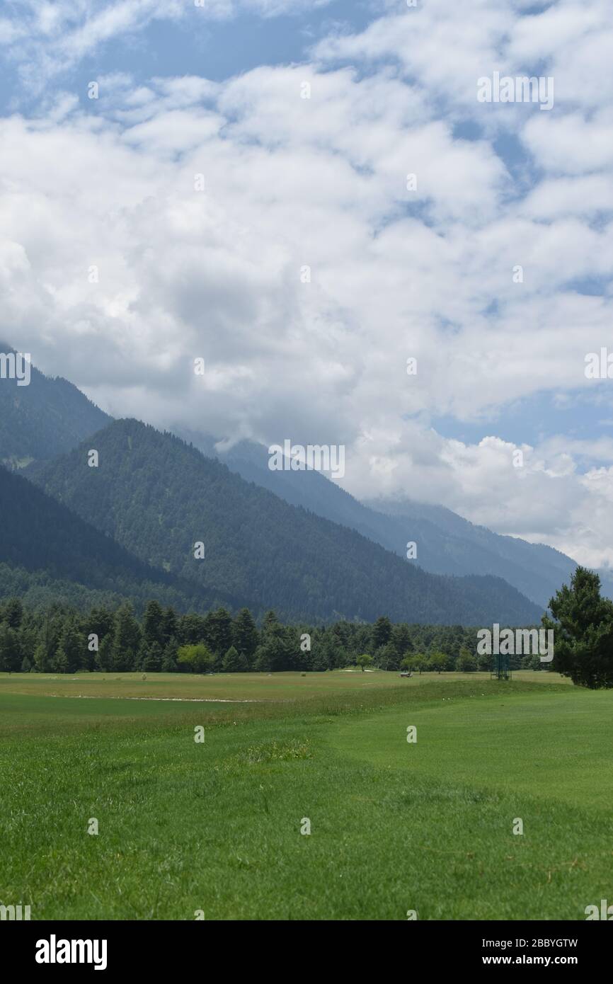 Pahalgam golf hi-res stock photography and images - Alamy