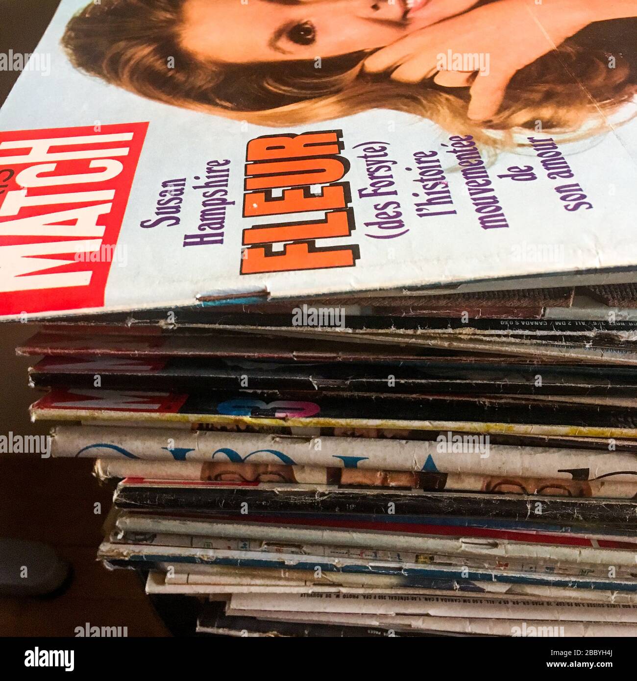 Old paris match hi-res stock photography and images - Alamy