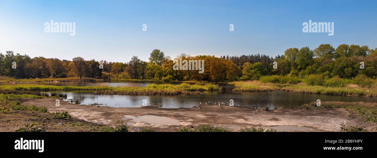 Stunning photograph blue lake hi-res stock photography and images - Alamy
