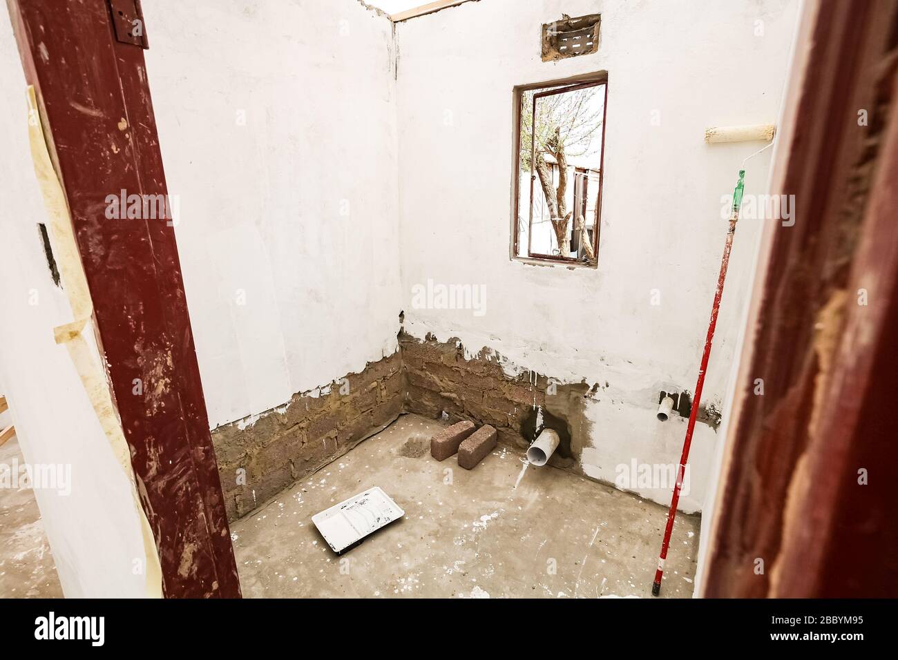 Interior of a poor house in africa hi-res stock photography and images ...