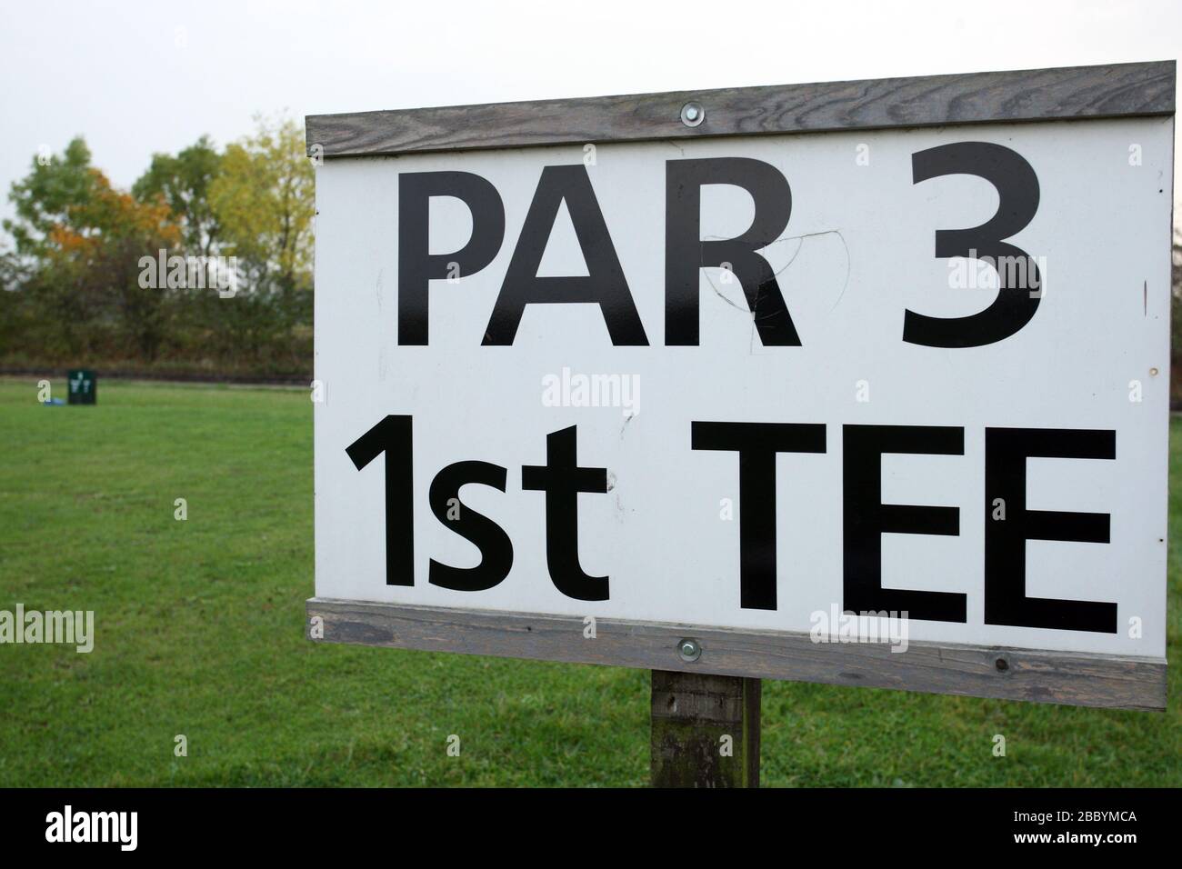 Hole number on the golf course. Fairlop Waters Country Park, Fairlop ...