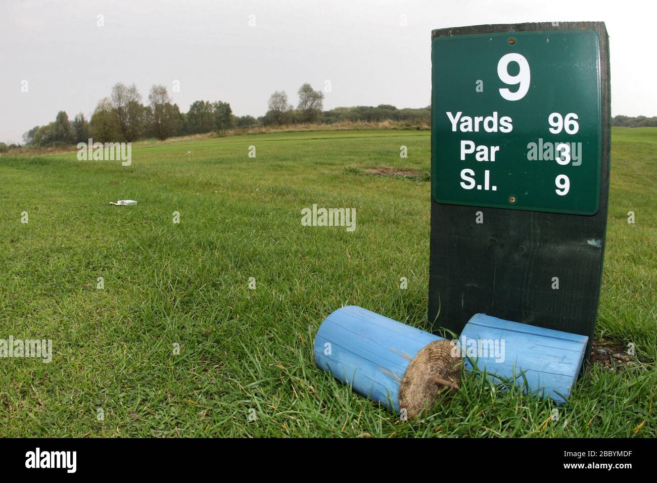 Hole number on the golf course. Fairlop Waters Country Park, Fairlop ...
