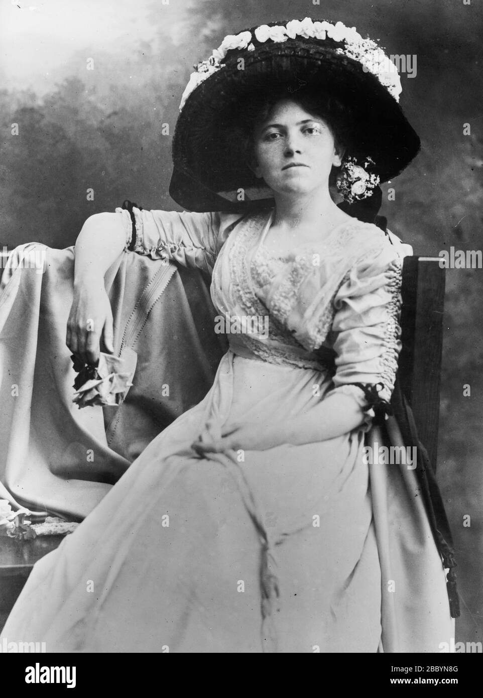 Hewett hi-res stock photography and images - Alamy