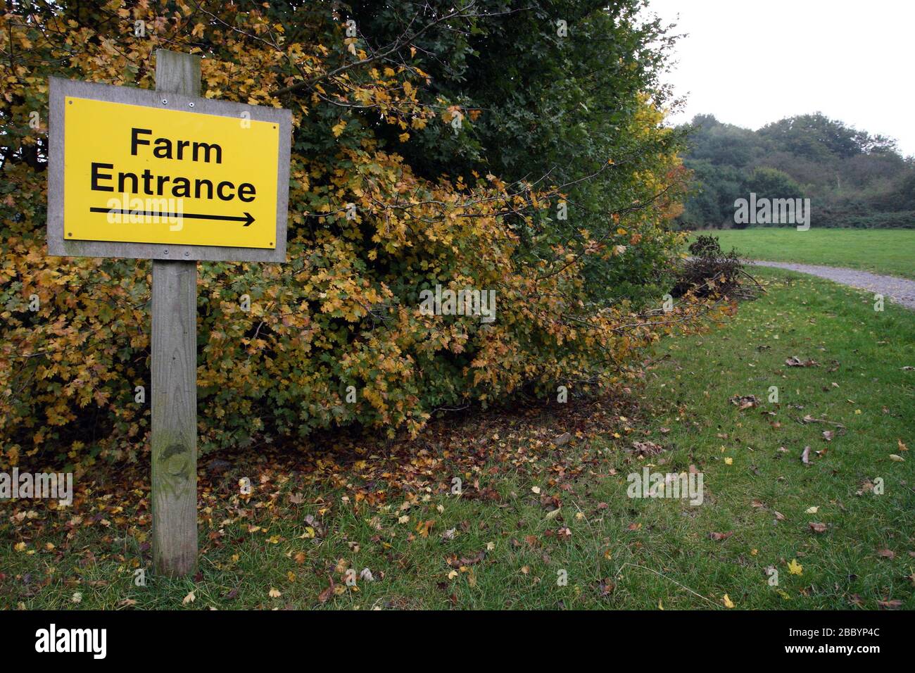 Arrow sign image farm hi-res stock photography and images - Alamy