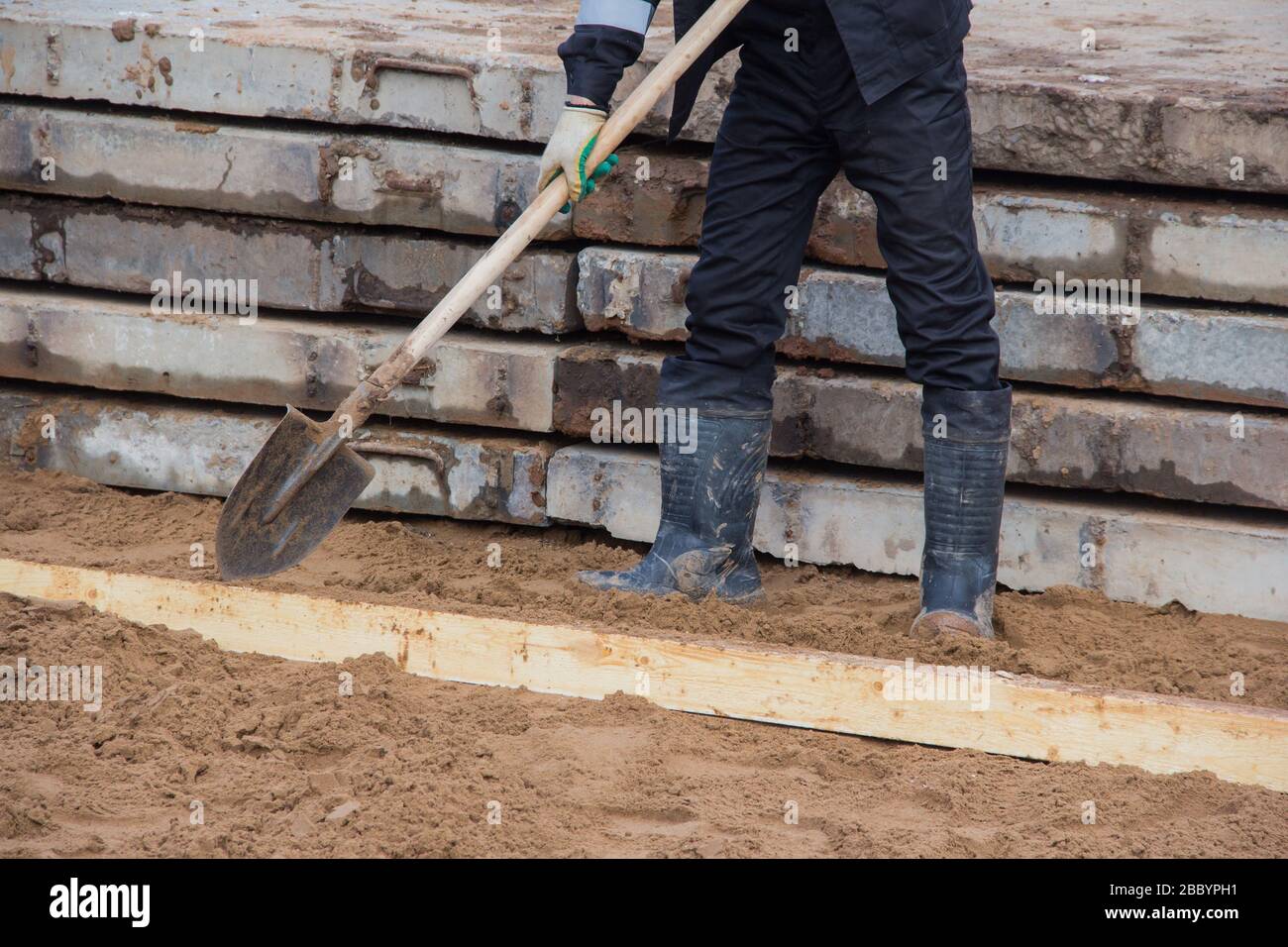 Sand foundation base hi-res stock photography and images - Alamy