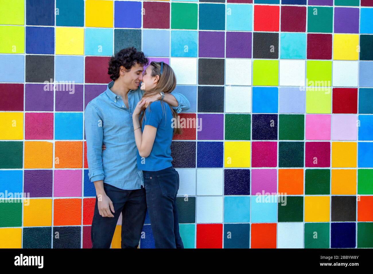 Passionate couple embrace hi-res stock photography and images - Alamy