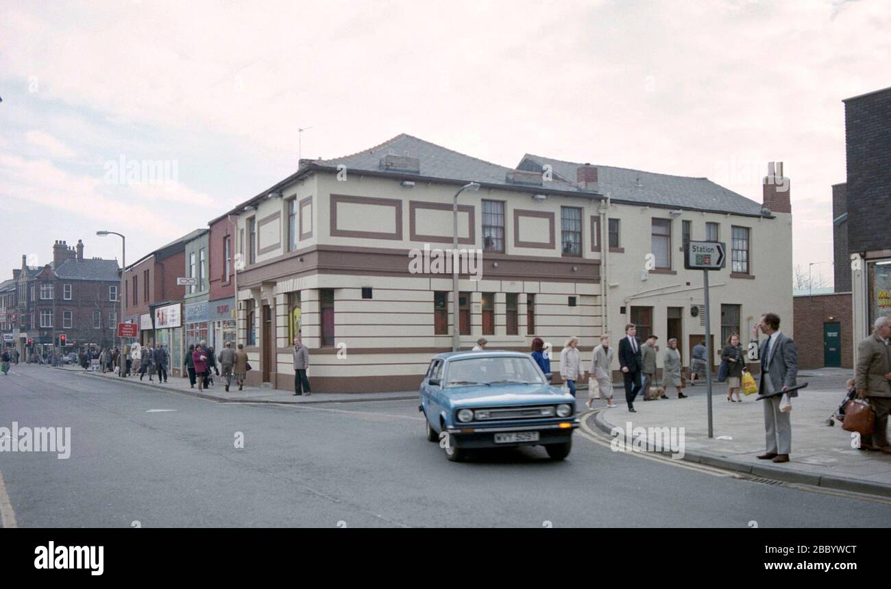 People in yorkshire in 1980s hi-res stock photography and images - Alamy