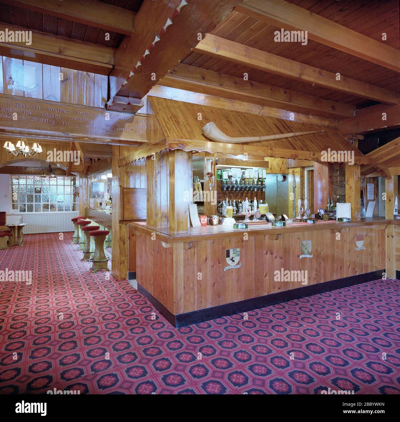 1980s restaurant uk hi-res stock photography and images - Alamy
