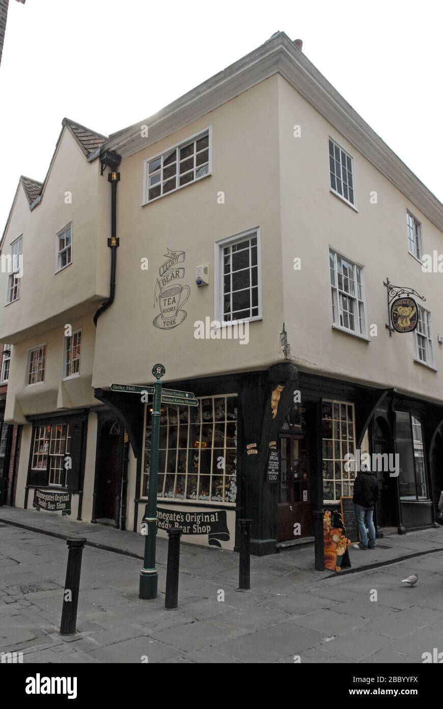 English tea room english medieval architecture hi-res stock photography ...