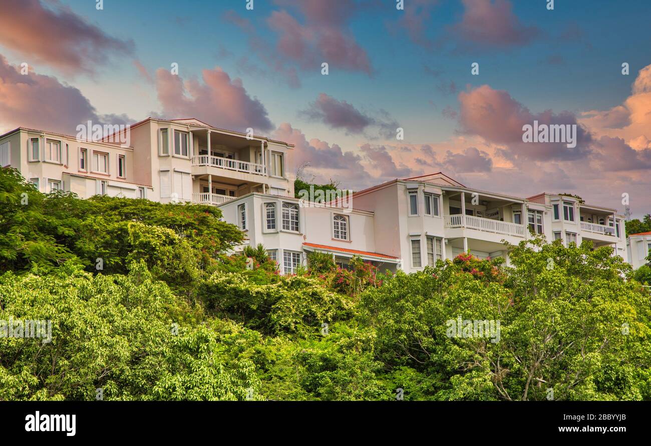 Hillside condos hi-res stock photography and images - Alamy