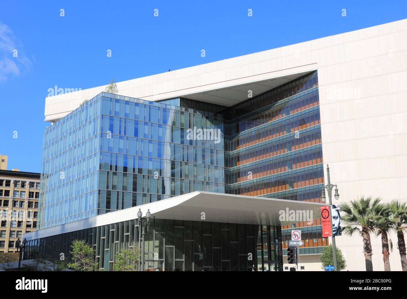Police department building hi-res stock photography and images - Alamy