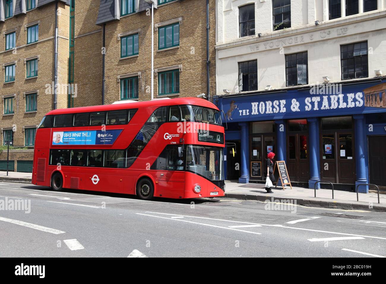 Hybrid diesel electric double decker bus hi-res stock photography and ...