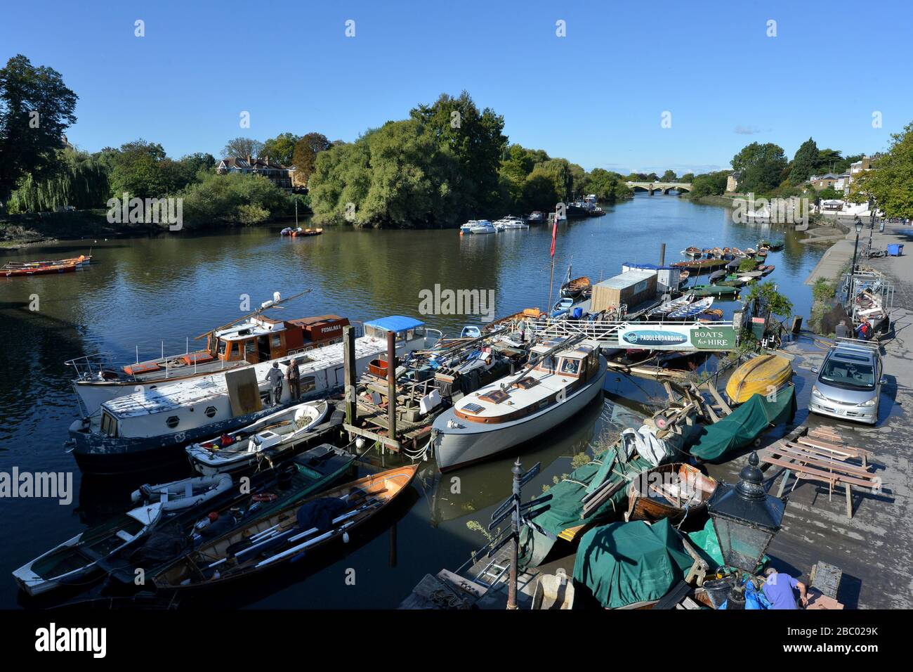 Boats on the Thames and Richmond riverside, Richmond, London, UK Stock ...