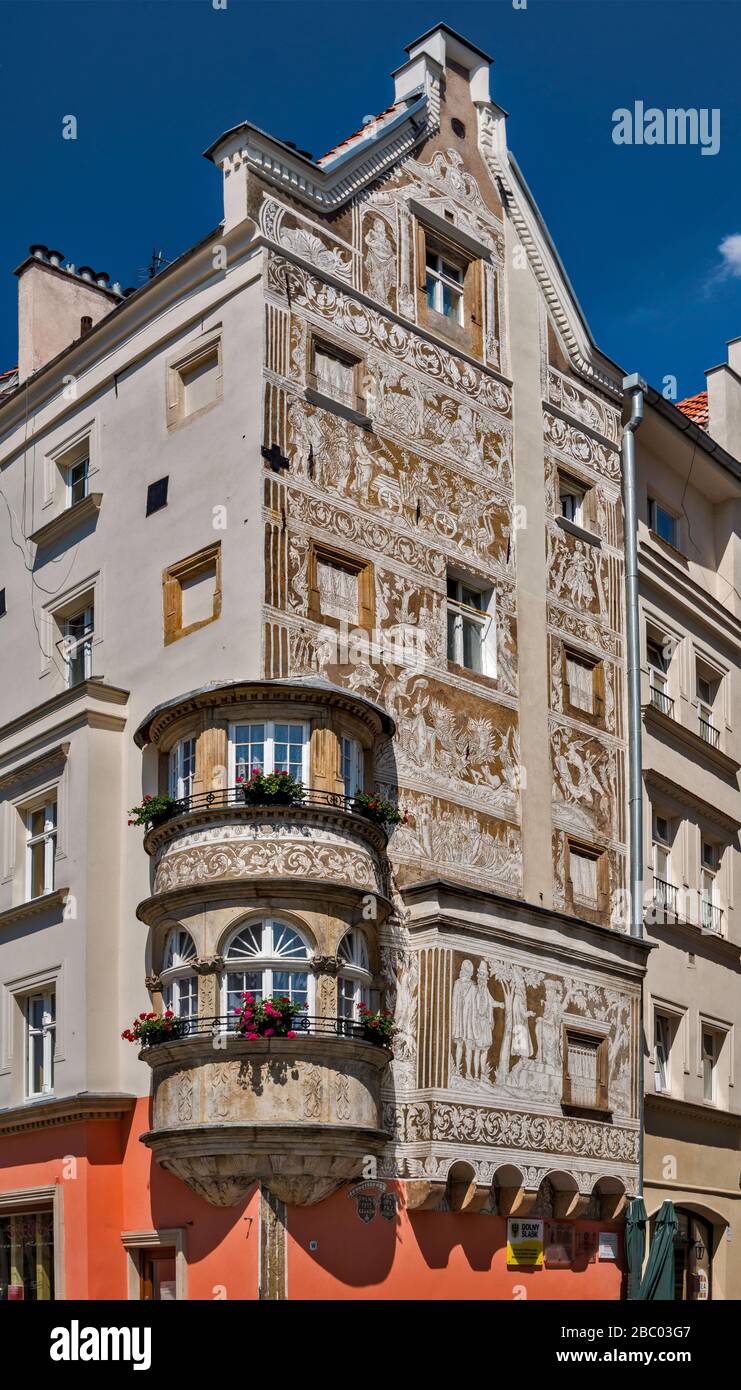 Corner bay window hi-res stock photography and images - Alamy