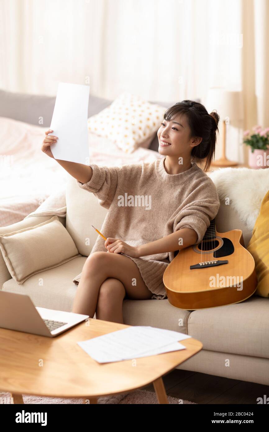 Side view woman reading writing hi-res stock photography and images - Alamy