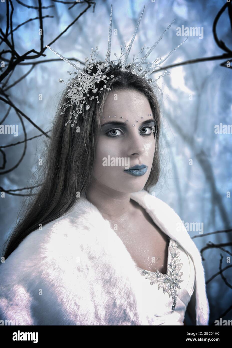 Fairy queen hi-res stock photography and images - Alamy