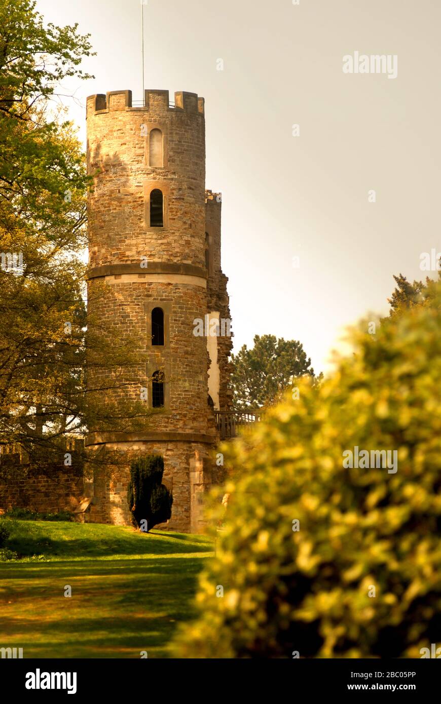 Folly mansion ruin hi-res stock photography and images - Alamy