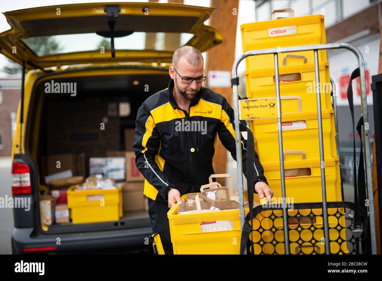 Postman post office services hi-res stock photography and images - Alamy