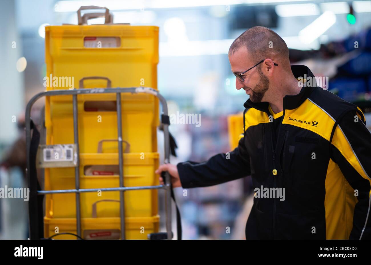 Postman michael hi-res stock photography and images - Alamy