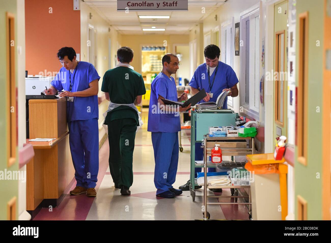 Medical staff on covid 19 ward neath port talbot hospital hi-res stock ...