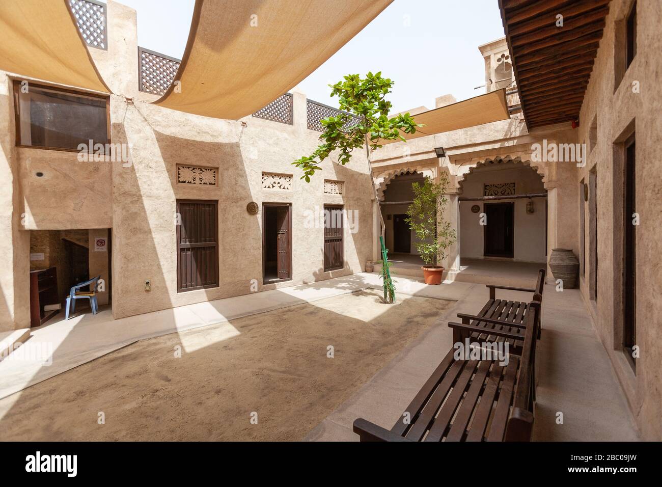 Old dubai historic hi-res stock photography and images - Alamy