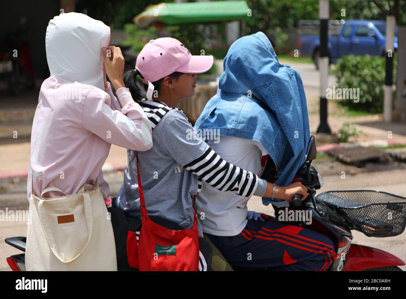 Moped thai hi-res stock photography and images - Alamy