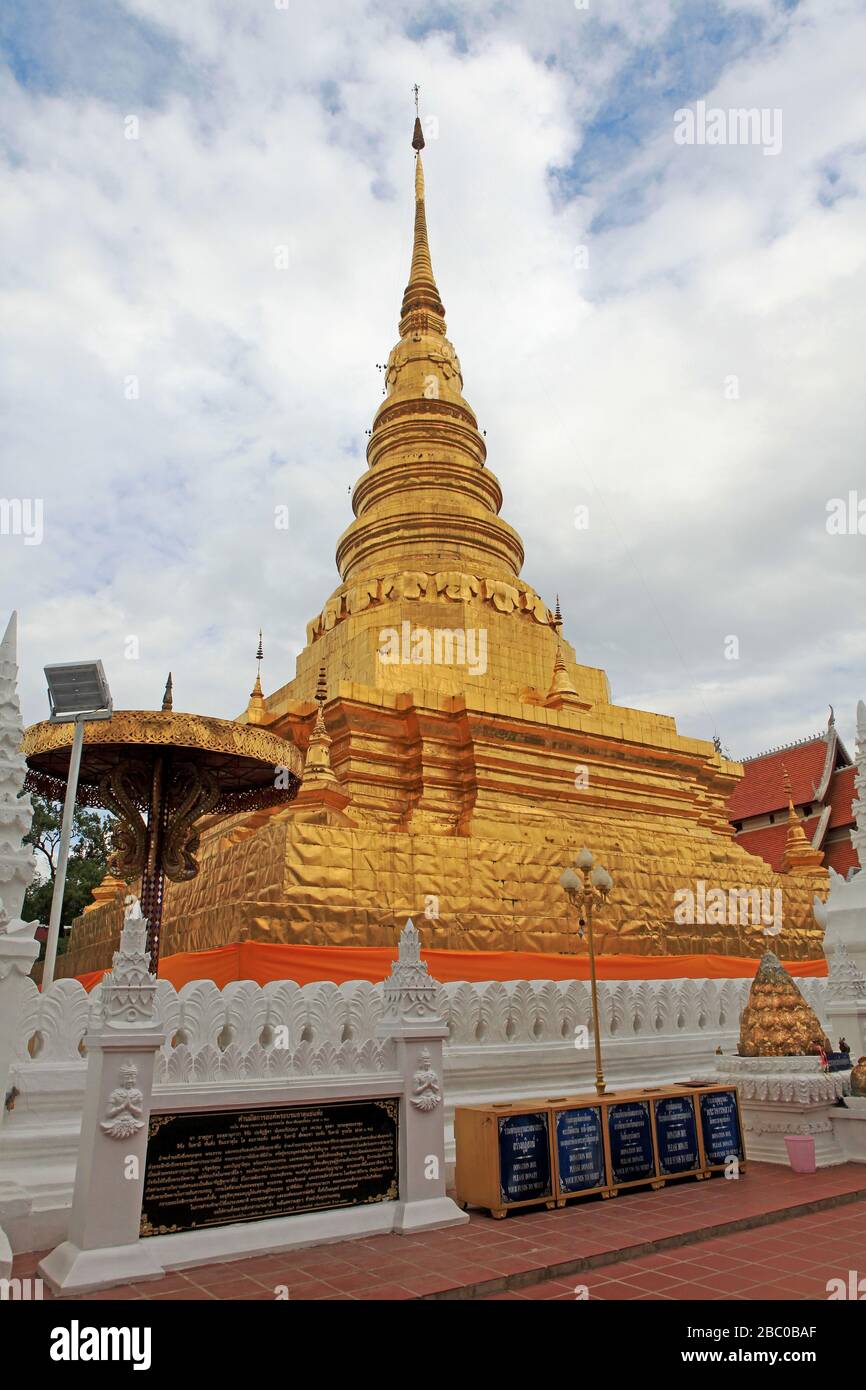 Famous Golden Pagoda in Phra That Chae Haeng Temple from year 1355 was ...