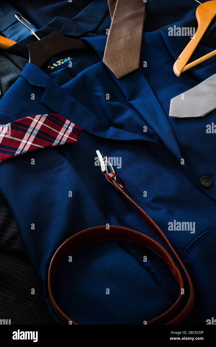 Coat suits hi-res stock photography and images - Alamy