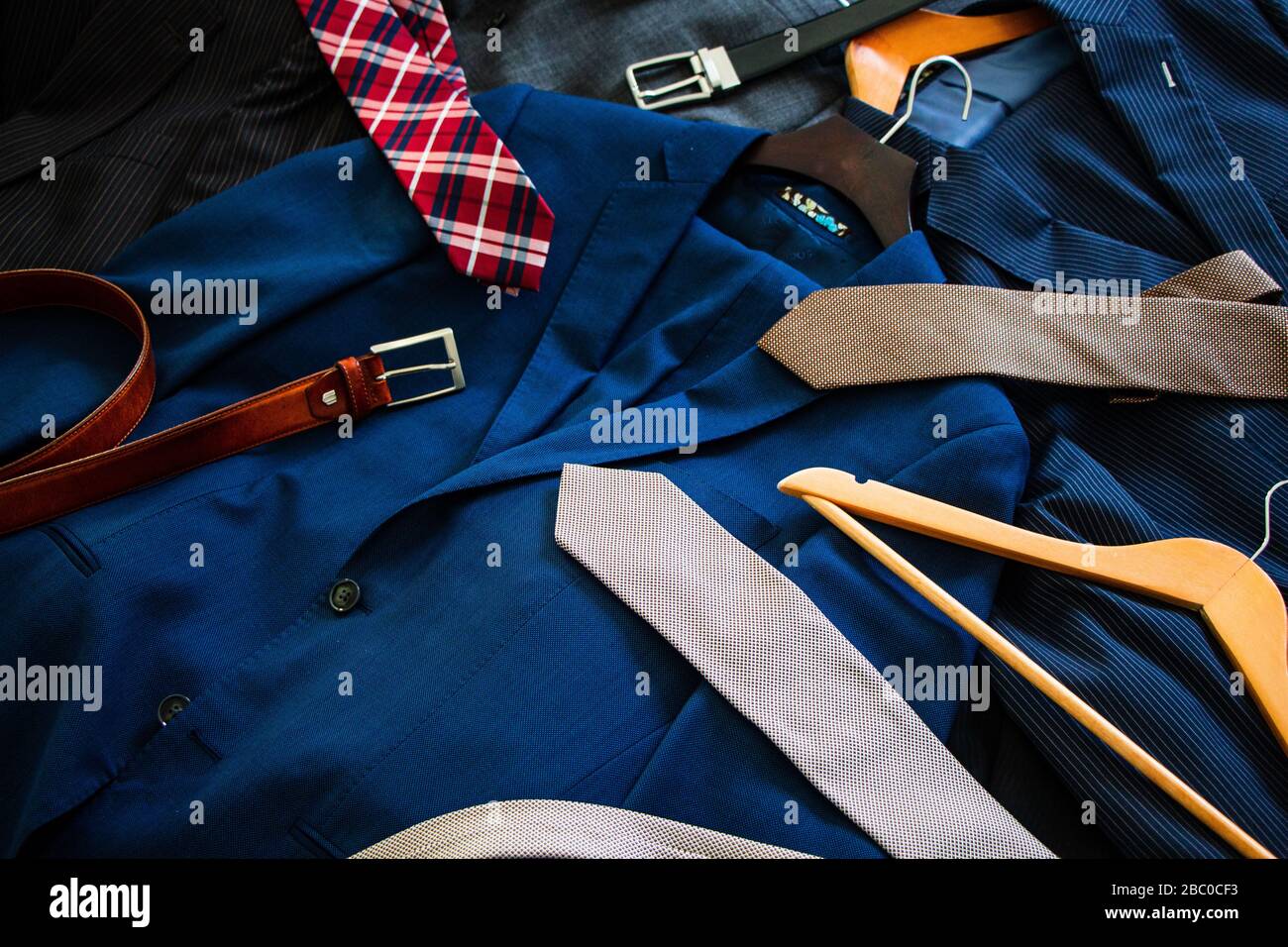 Business outfit messy hi-res stock photography and images - Alamy