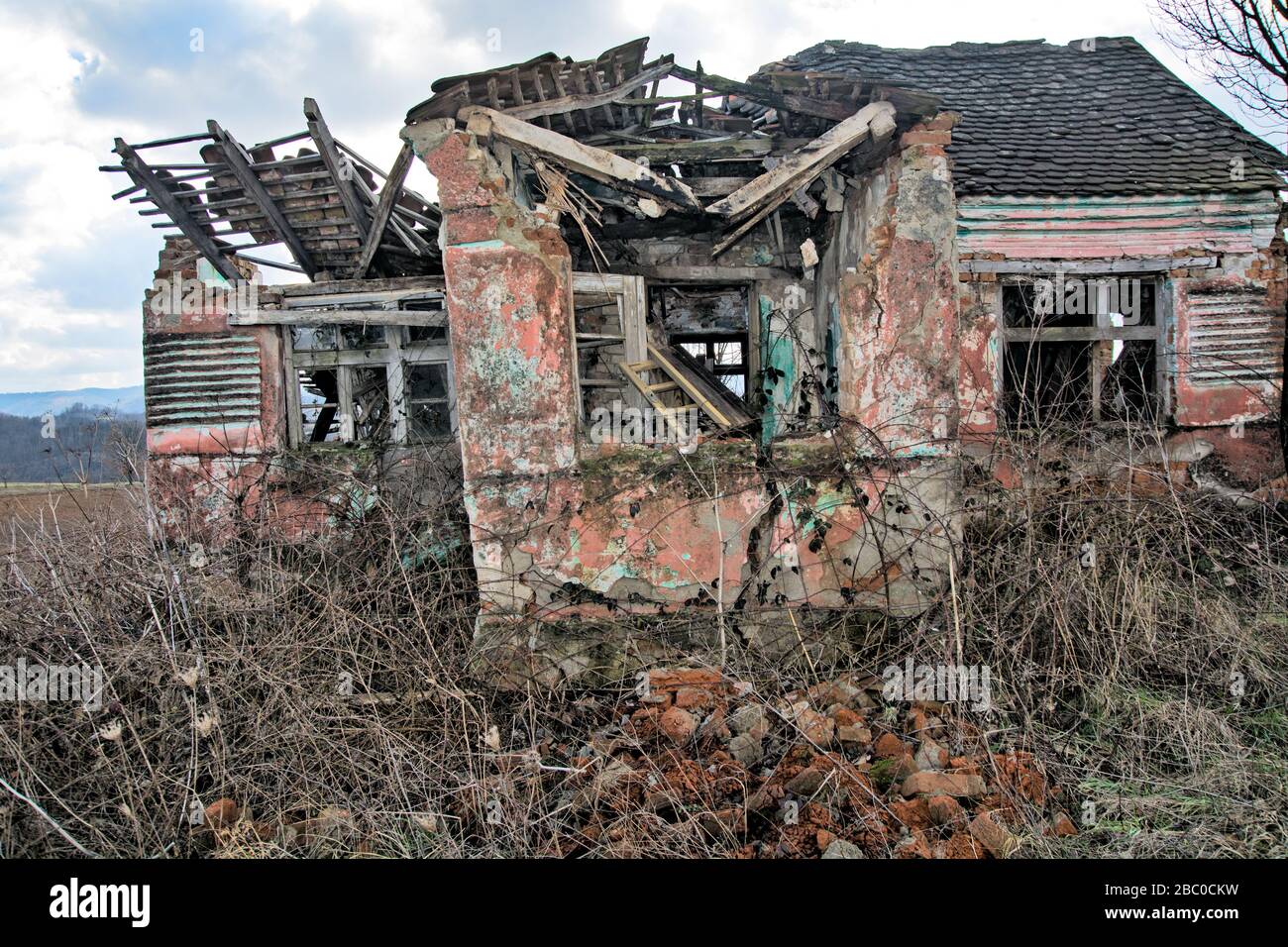 Ruins of an old house that has collapsed due to deterioration Stock ...