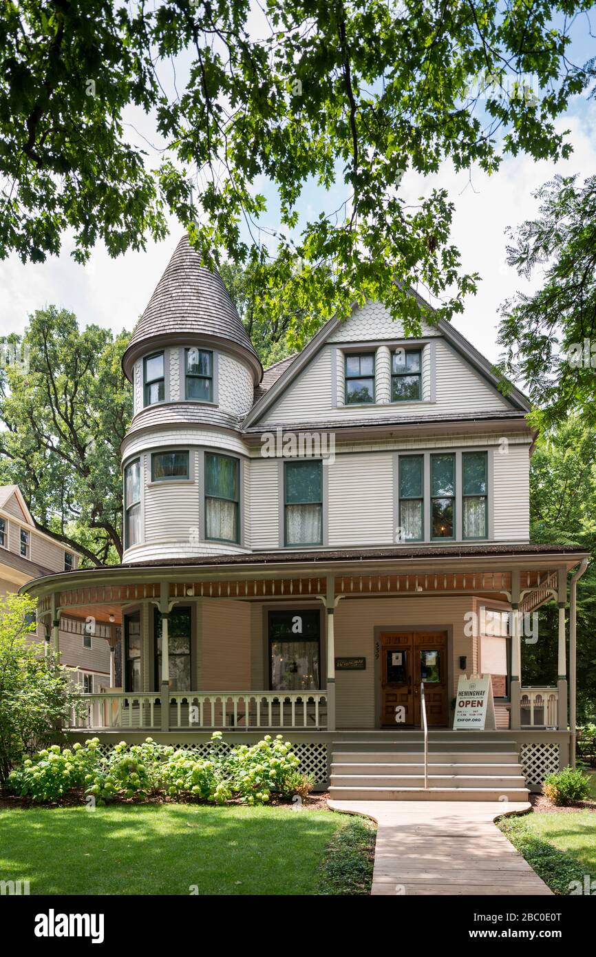 Ernest hemingway museum chicago hi-res stock photography and images - Alamy