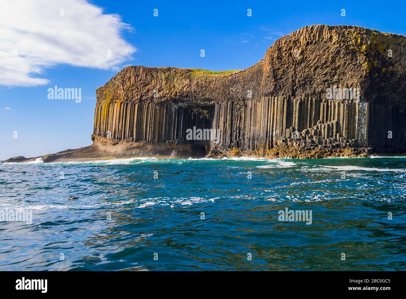 Staffa island people hi-res stock photography and images - Alamy